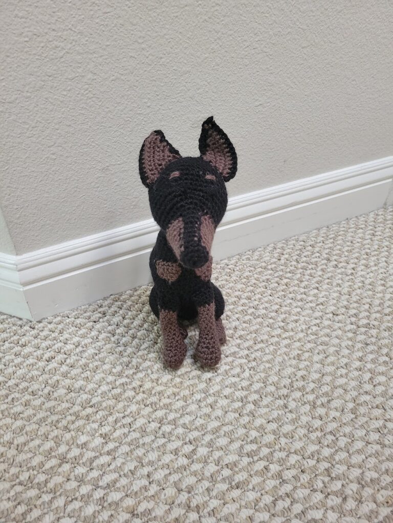 How to: Pattern vs Reality 14: Crochet Doberman - Amy's Amigurumi Adventure